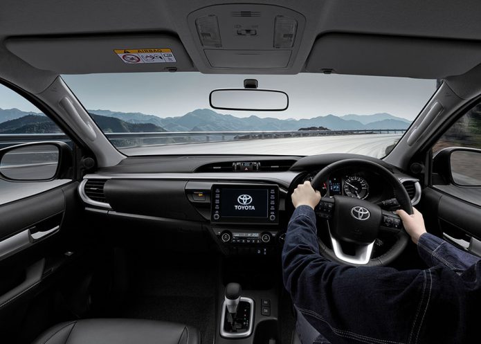 2021 TOYOTA HILUX REVO Prerunner Double Cab – RHD Pickup – Pomtco